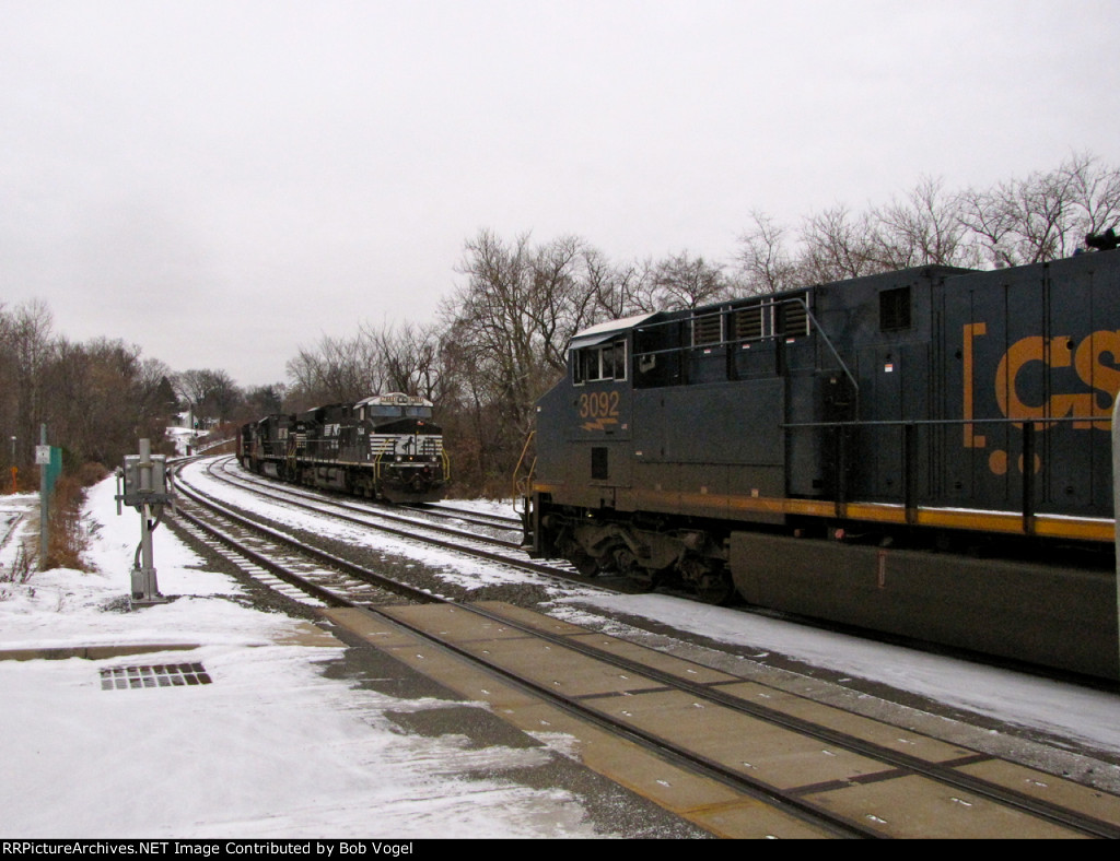 CSX 3092 and NS 7644